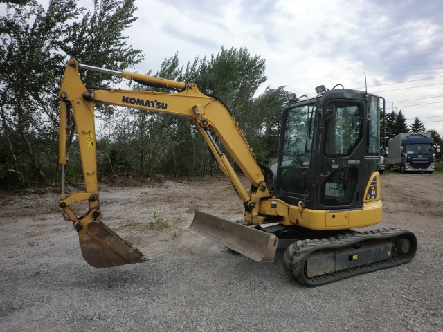 コマツ PC40MR-3 – 北海道札幌市の中古トラック販売 TLink 株式会社